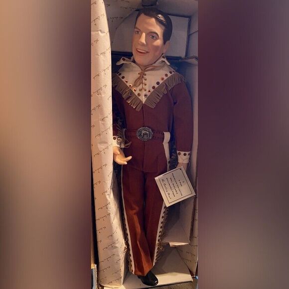Danbury Mint | Toys | Vintage Nib Buffalo Bill Doll 2 Porcelain Danbury ...